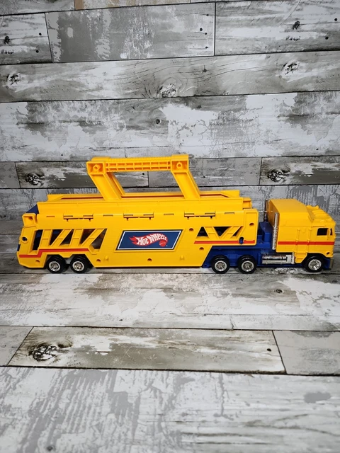 MATTEL HOT WHEELS Semi Truck Trailer Transporter Car Hauler Carriers ...