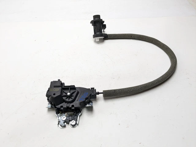 MERCEDES C CLASS Tailgate Boot Lid Lock Mechanism A2047500485 W205 2015 ...