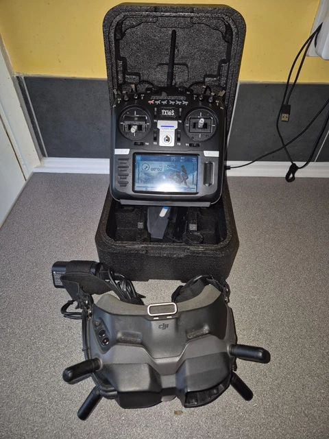 DJI V2 GOGGLES and Radiomaster Tx16s Elrs £343.32 - PicClick UK