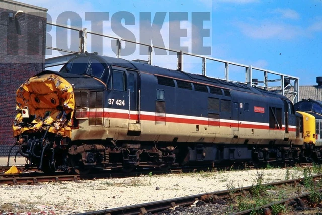 35MM SLIDE BR British Rail Diesel Loco Class 37 37424 Doncaster Works ...
