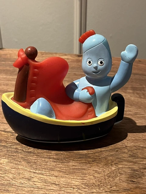 IN THE NIGHT Garden Iggle Piggle Boat Figure On Wheels £5.00 - PicClick UK