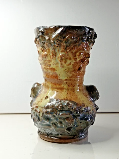 BEAU VASE, GRES BELGIQUE signé GUERIN, fort relief, belle glaçure haut ...