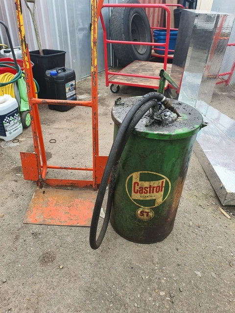 CASTROL VINTAGE GEAR Oil Pump dispenser. £150.00 - PicClick UK