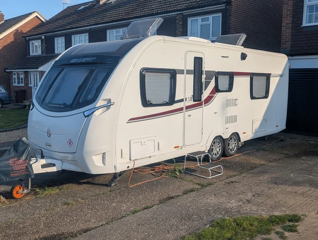 SWIFT CONQUEROR 630 2017 6 berth twin axle touring caravan £13,500.00 ...