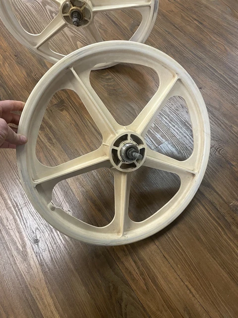 OLD SCHOOL BMX 1980’s SKYWAY Tuff II Mags White Wheel Set Vintage ...
