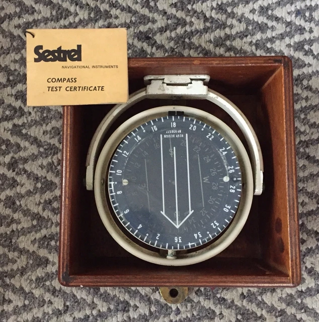 VINTAGE SESTREL “MEDINA” Compass/ 1973 with original certificate £136. ...