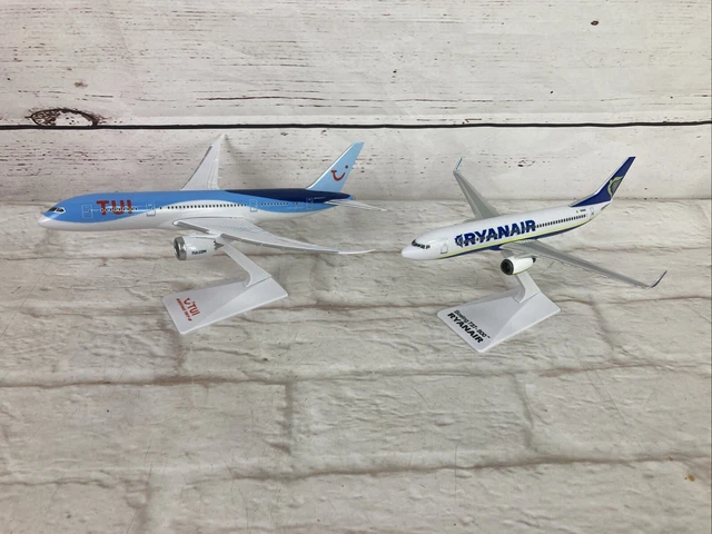 PREMIER PLANES TUI Boeing 787-8 Ryanair 737-800 Plastic Models £34.99 ...