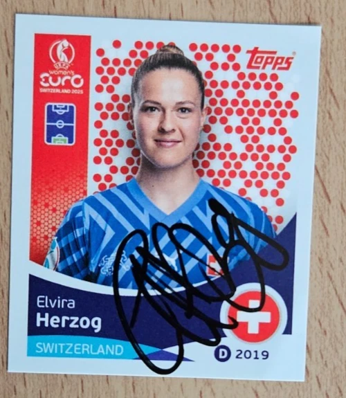 TOPPS FRAUEN EM 2025 Elvira Herzog Schweiz original signiert EUR 2,50 ...