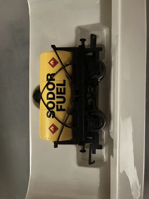 HORNBY R9055 THOMAS The Tank Engine Friends SODOR FUEL TANKER OO GAUGE ...