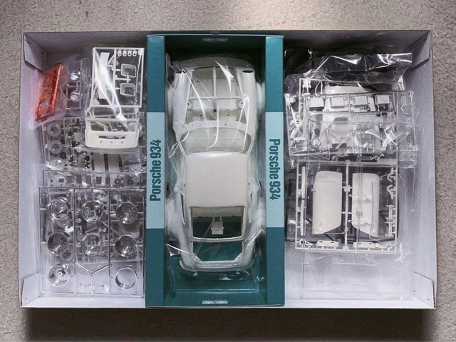 VAILLANT PORSCHE 934 RSR 1/12 scale kit w/Cult Graph Decal TAMIYA Big ...
