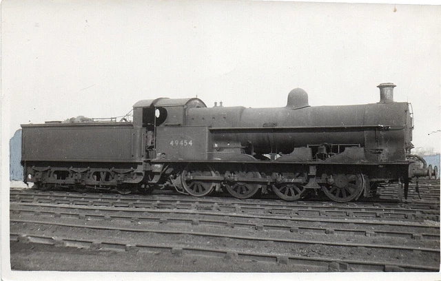 EX LNWR/LMS CLASS G2A 7F 0-8-0 No 49454 UNKNOWN LOCATION R/PHOTO £1.30 ...