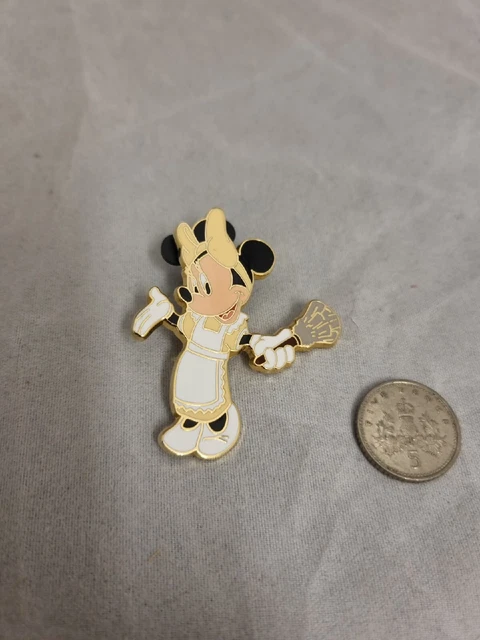 MINNIE MOUSE DISNEY Cast Member Exclusive Housekeeper Maid Uniform Pin ...