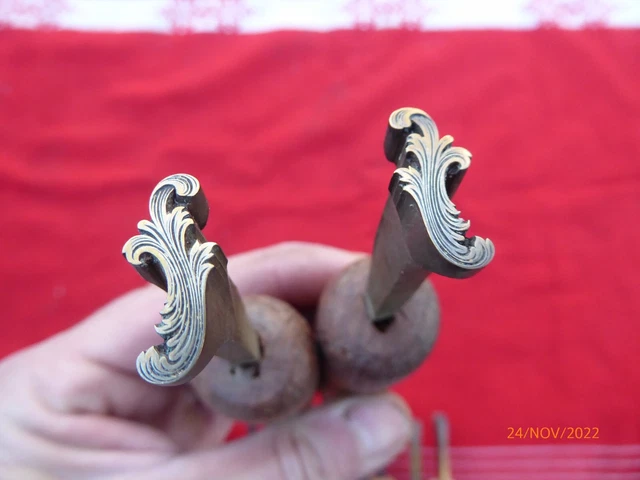 FLEURON FER À dorer outil ancien relieur reliure A21 EUR 62,00 ...