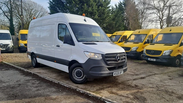 2020 MERCEDES-BENZ SPRINTER 2.1 316 CDI G-Tronic+ RWD L2 H2 MWB AUTO ...