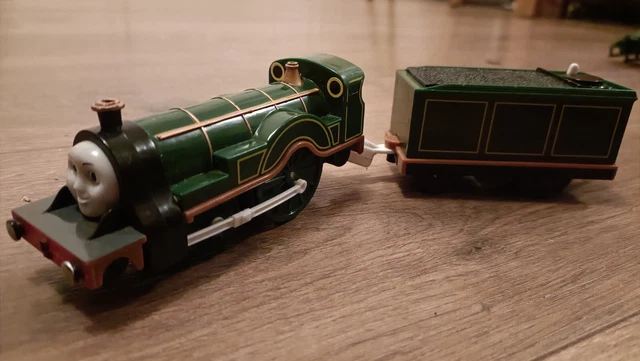 TOMY TRACKMASTER THOMAS And Friends Emily Motorised Train £10.00 ...