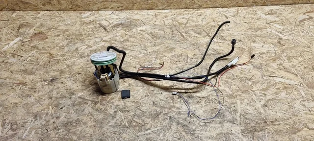 MERCEDES-BENZ C W203 2003 Kraftstoffpumpe im Tank A2034707394 Diesel ...