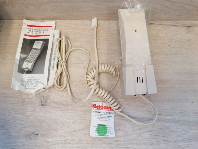 VINTAGE RETRO WHITE Betacom Flamingo FL1 TELEPHONE. UNUSED prop £12.00 ...