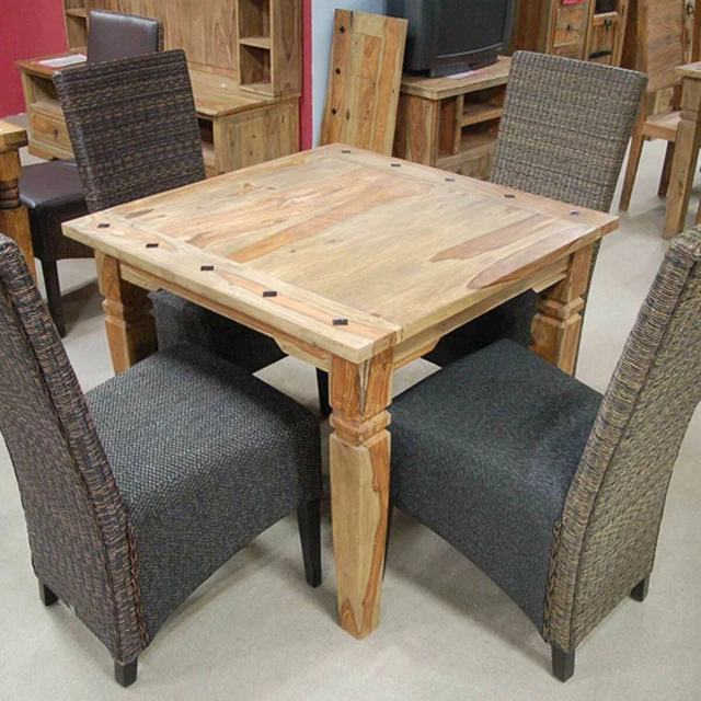 Tisch 90x90 Massiv