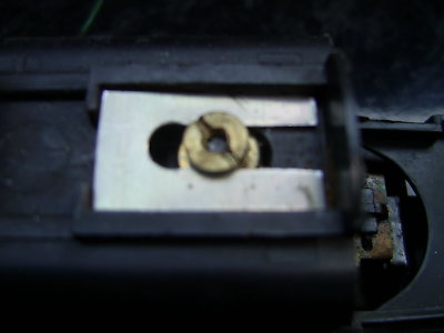 EARLY HORNBY TRIANG Locomotive Replacement Power Bogie Retaining Clip £ ...