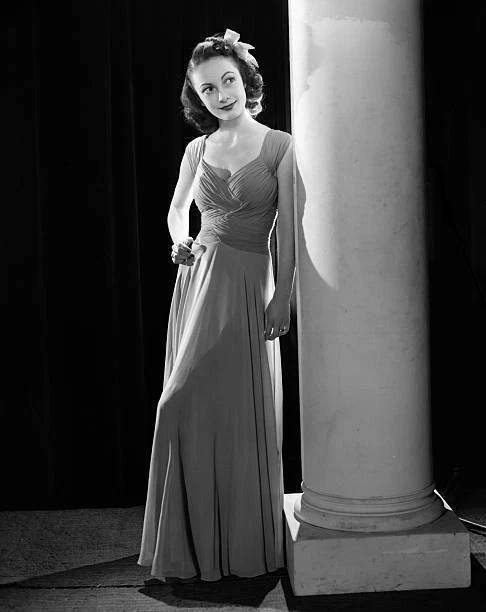 PAULA KELLY VOCALIST in the Glenn Miller Orchestra 6 Old TV Radio Photo ...