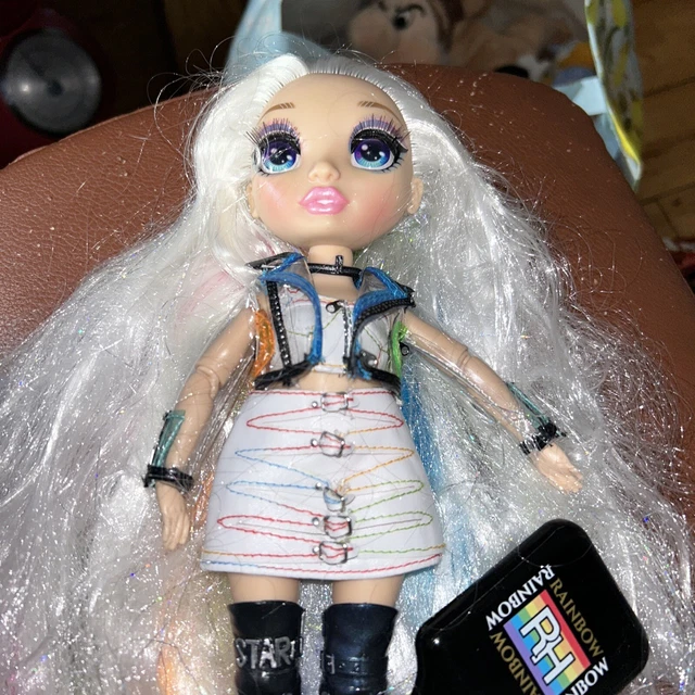 RAINBOW HIGH FASHION Doll - Amaya Raine series 1 hair styling studio £ ...