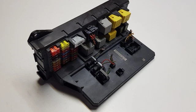 MERCEDES SPRINTER SAM control unit fuse box A 9069006303 A 9069017501 £ ...
