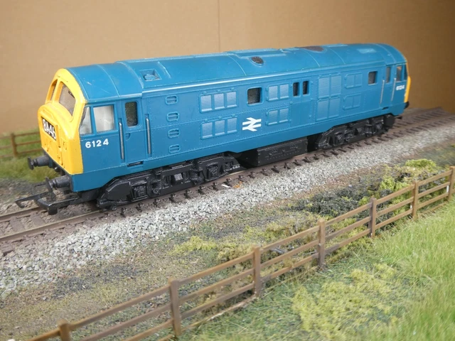 HORNBY 00 GAUGE BR Class 29 Diesel Locomotive no 6124 in BR Blue Livery ...