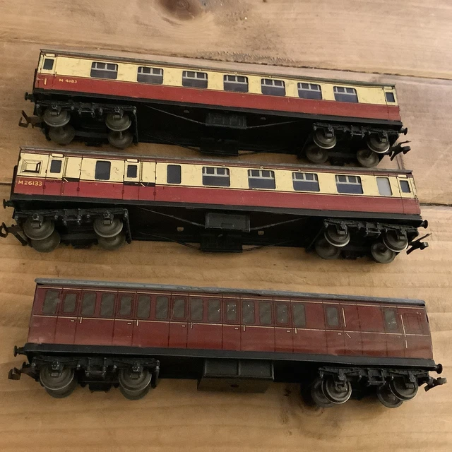 3 X VINTAGE Hornby Dublo Tinplate Coaches. OO Gauge £10.80 - PicClick UK