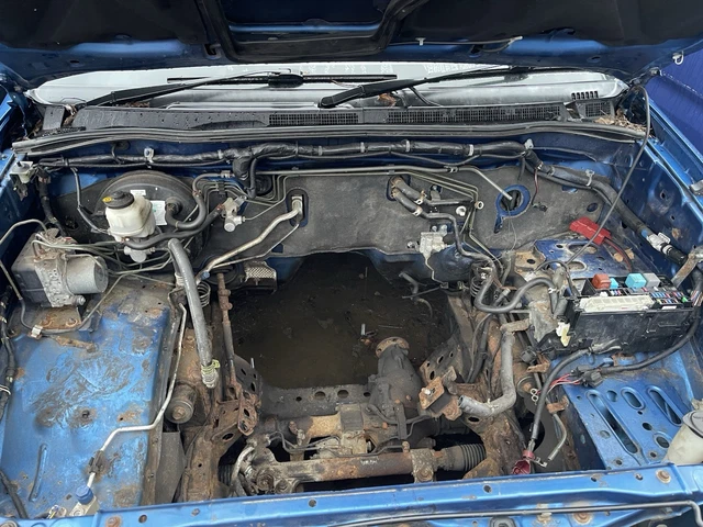 2013 TOYOTA HILUX D4D Invincible Double Cab Pickup £2,200.00 - PicClick UK