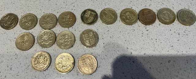 £1 ONE POUND COIN JOB LOT 17 Coins £37.08 - PicClick UK