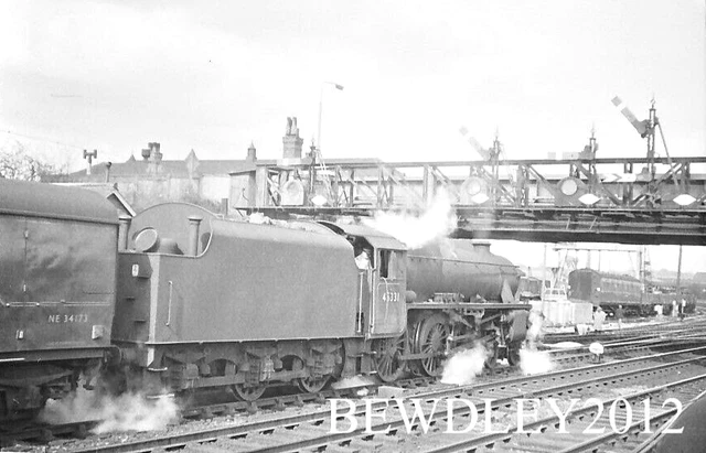 NEGATIVE 35MM STANIER 5F 45331 IN UNKNOWN STATION NO DATE RECORDED £3. ...