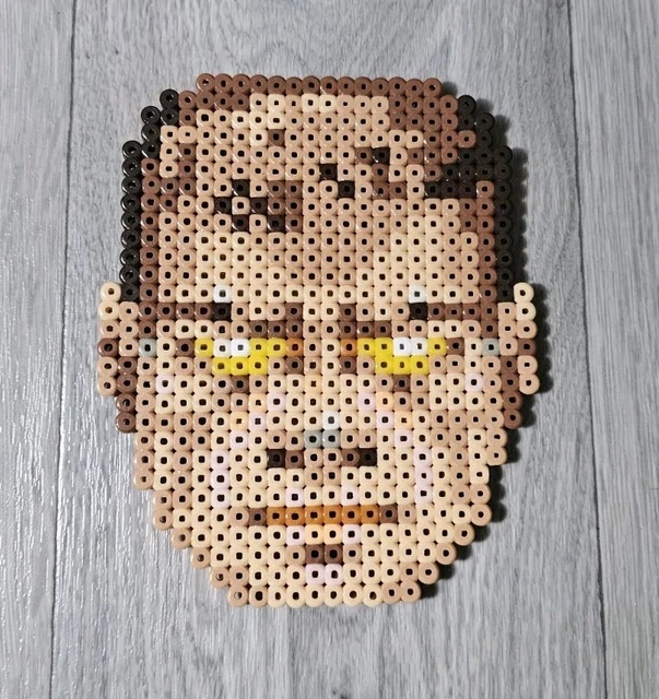 DOOM CLASSIC DOOMGUY Face Bead Pixel Art Sprite Perler Hama Nabbi Beads ...