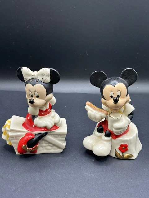 LENOX DISNEY MICKEY Mouse and Minnie Picnic Pals Salt & Pepper Set £22. ...