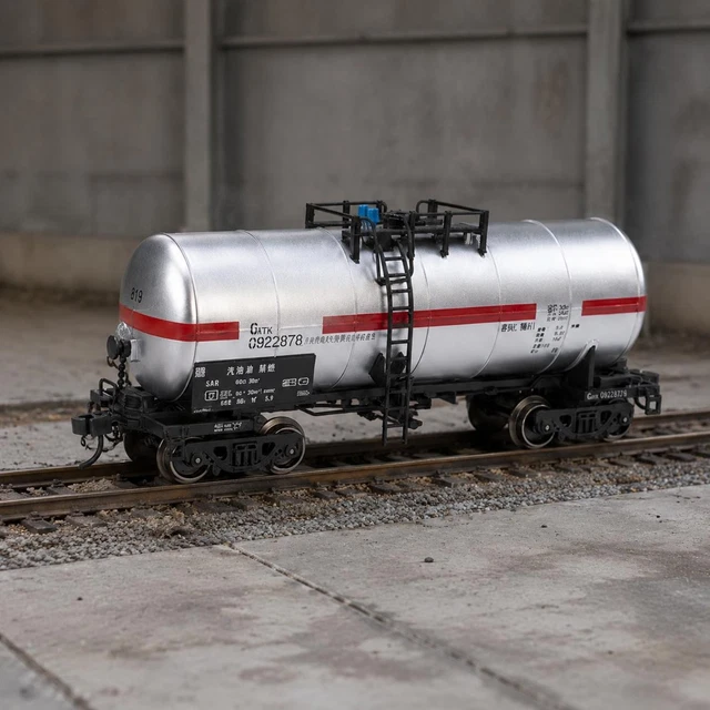 MODEL TANKER CAR Cylindrical Railroad Car Scale Train Tanker Red Stripe ...