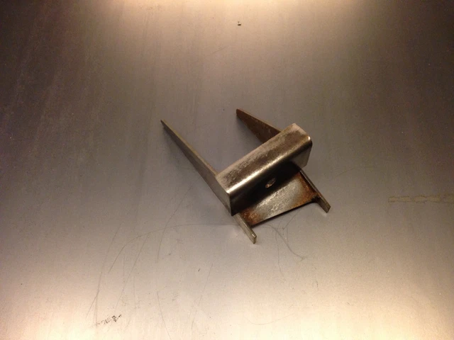 LAND ROVER DEFENDER 300 TDI Weld On Engine Mounts Pair L/H & R/H £45.00 ...