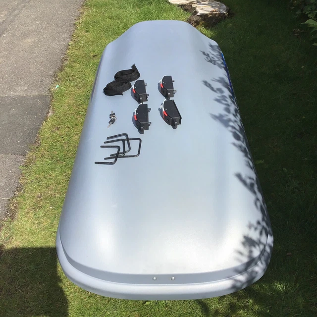 THULE EVOLUTION 100 roof box (370 litres capacity) With 2 Keys And All ...