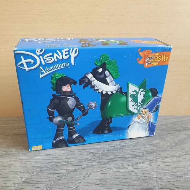 DISNEY FAMOSA KNIGHT Horse Figure Set Sword in the Stone Knights Castle ...