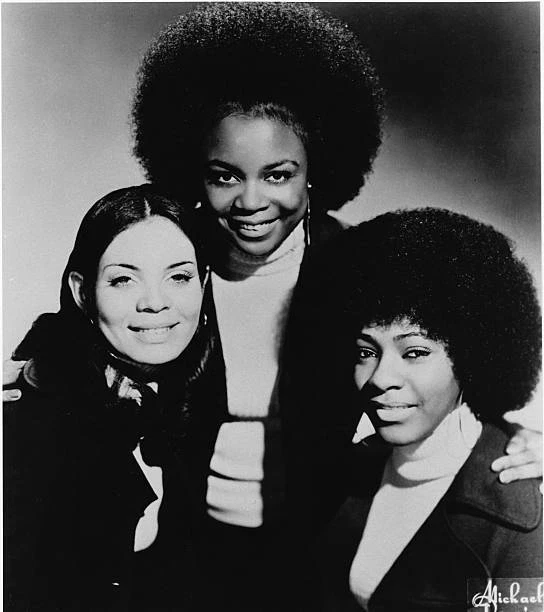 FIRST CHOICE POSE For A Studio Group Portrait In 1974 Old Music Photo ...