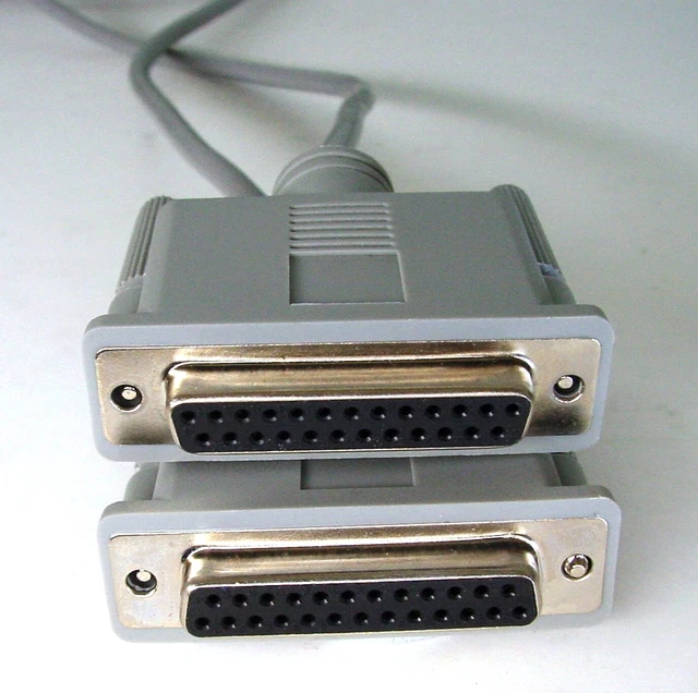 PC NULL MODEM / RS232 Série Câble de Transfert Données/Câble 25-pin DB25 Femelle EUR 18,80 ...