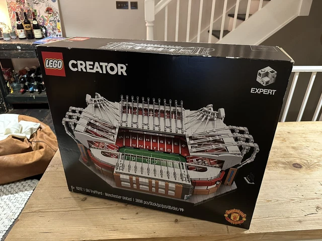 LEGO CREATOR EXPERT: Old Trafford Stadium - Manchester United (10272 ...