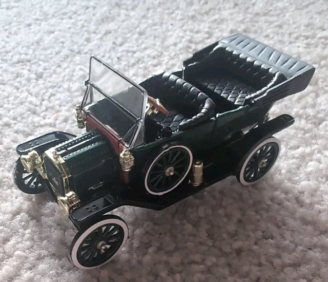 NATIONAL MOTOR MUSEUM Mint Ford Model T 1/32 Official Ford Motor ...