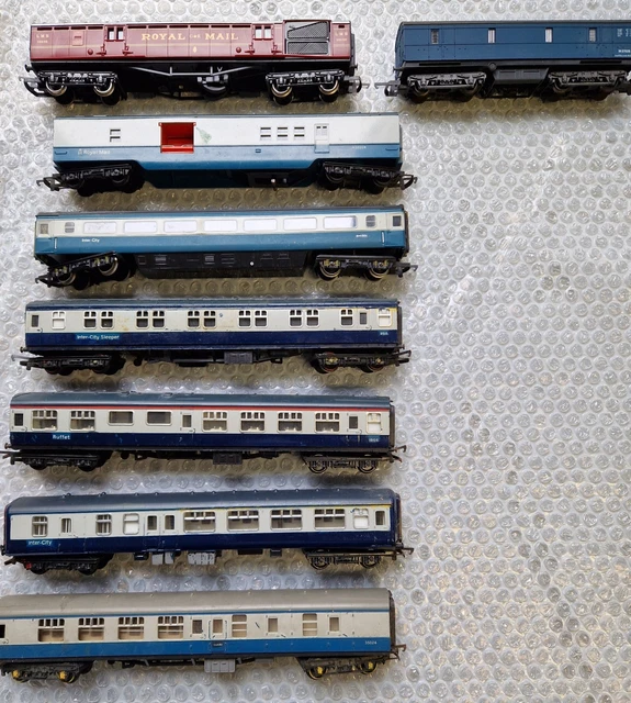 HORNBY 00 GAUGE Vintage mail wagons and Intercity Coaches £10.78 ...