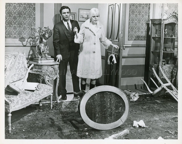 PETER FALK BRITT Ekland Too Many Thieves 1967 Vintage Photo Original ...