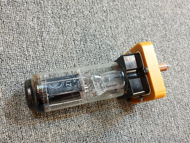 & 2X DA100/DA60/DET25/VT25/10E/7312/RZ1-150 Tube socket...Very High ...