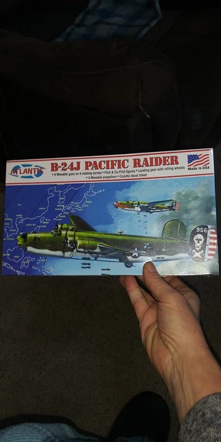 B-24J PACIFIC RAIDER Model Kit by Atlantis. New. Sealed. 1:92 Scale ...