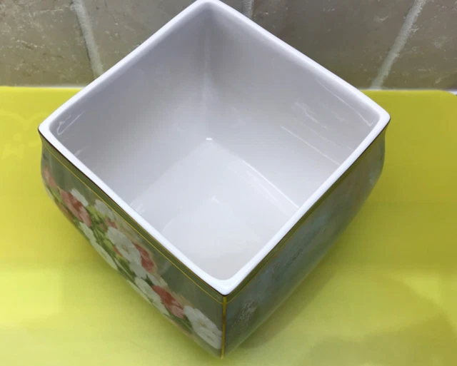 BORDER FINE ARTS Studio Porcelain "Mallows" Vase “Sir Winston Churchill ...