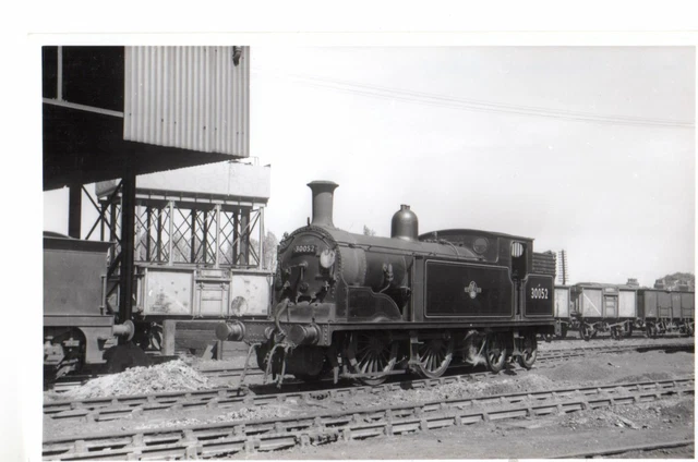 RAIL PHOTO SR LSWR 044t 30052 Tonbridge shed Kent SECR £2.39 - PicClick UK
