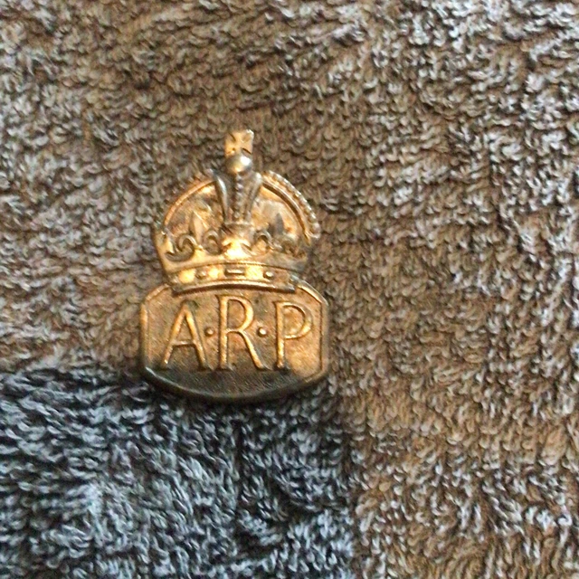 WW2 BRITISH ARP Button Hole Badge Hallmarked Silver £11.00 - PicClick UK