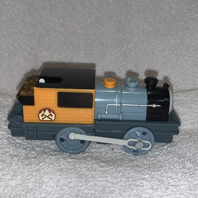 THOMAS THE TANK Engine & Friends Trackmaster Bash The Loco Motorized ...