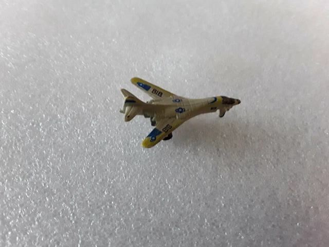GALOOB MICRO MACHINES avion Mini B-1B Bomber BIB sun color changer B ...